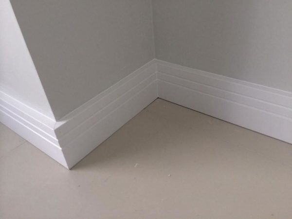 Rodapé Embutido: O Que É, Quais as Vantagens e o Custo?